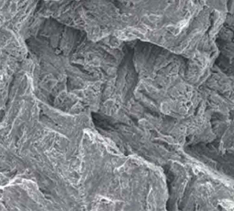 Macro and micro morphology of casting defects of titanium alloy fan ...